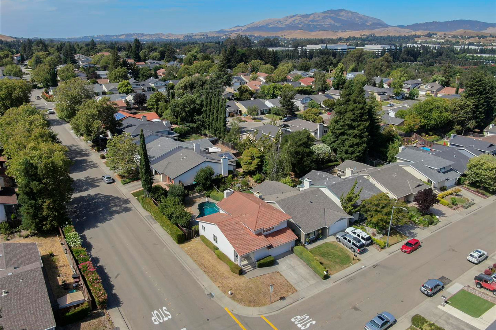 189 Valdivia Circle | The Er Group | Your East Bay Home | Compass